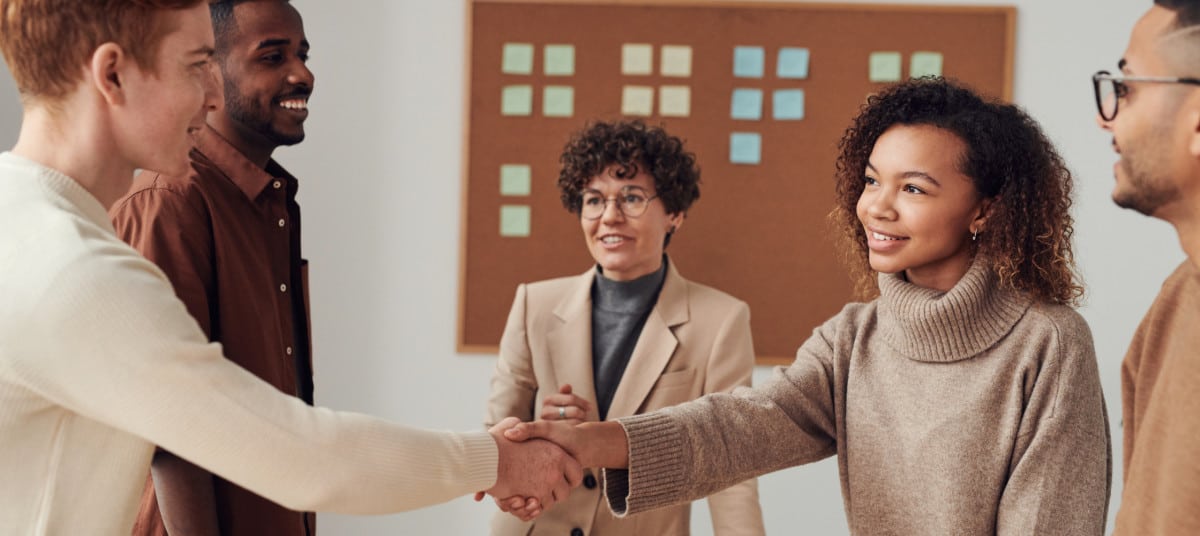 5 Reasons To Offer Employee Benefits | IXSolutions